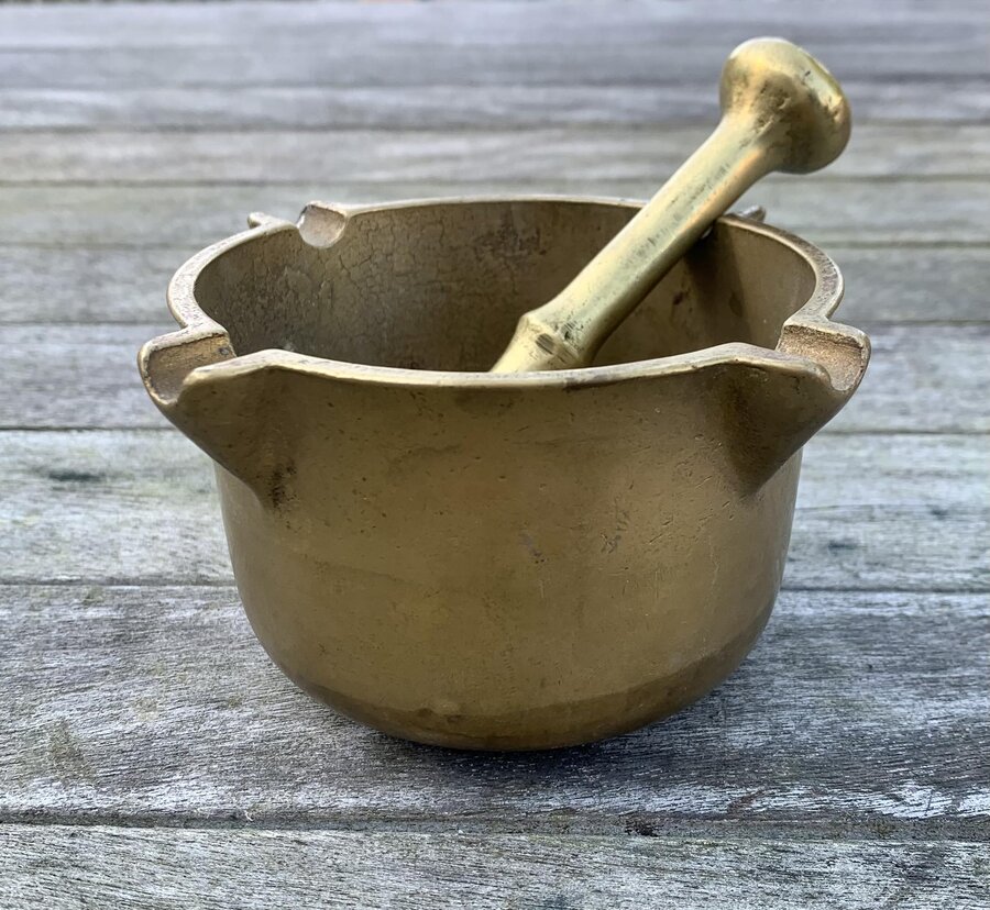 Pilon et mortier en laiton apothicaire | Les Trouvailles de Marine