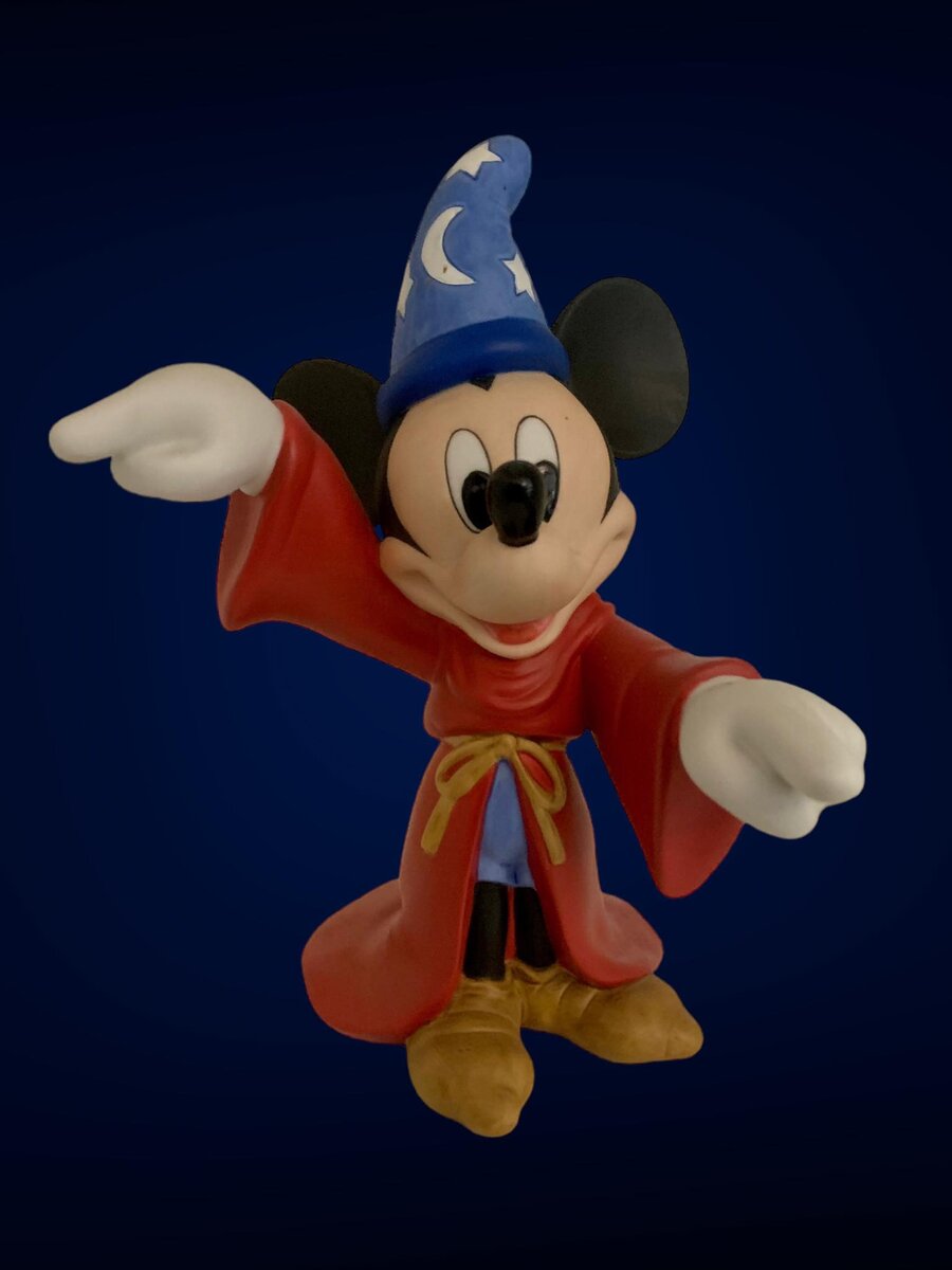 Figurine Mickey Fantasia en porcelaine | Les Trouvailles de Marine